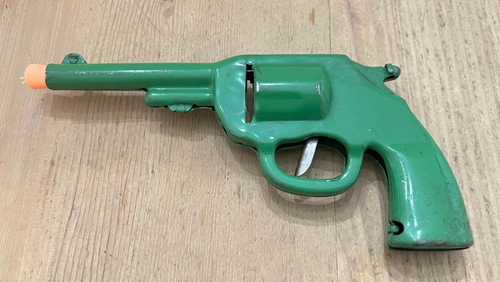 Vintage Wyandotte Green Pressed Steel CLICKER GUN Pistol Toy - 8" Long ...