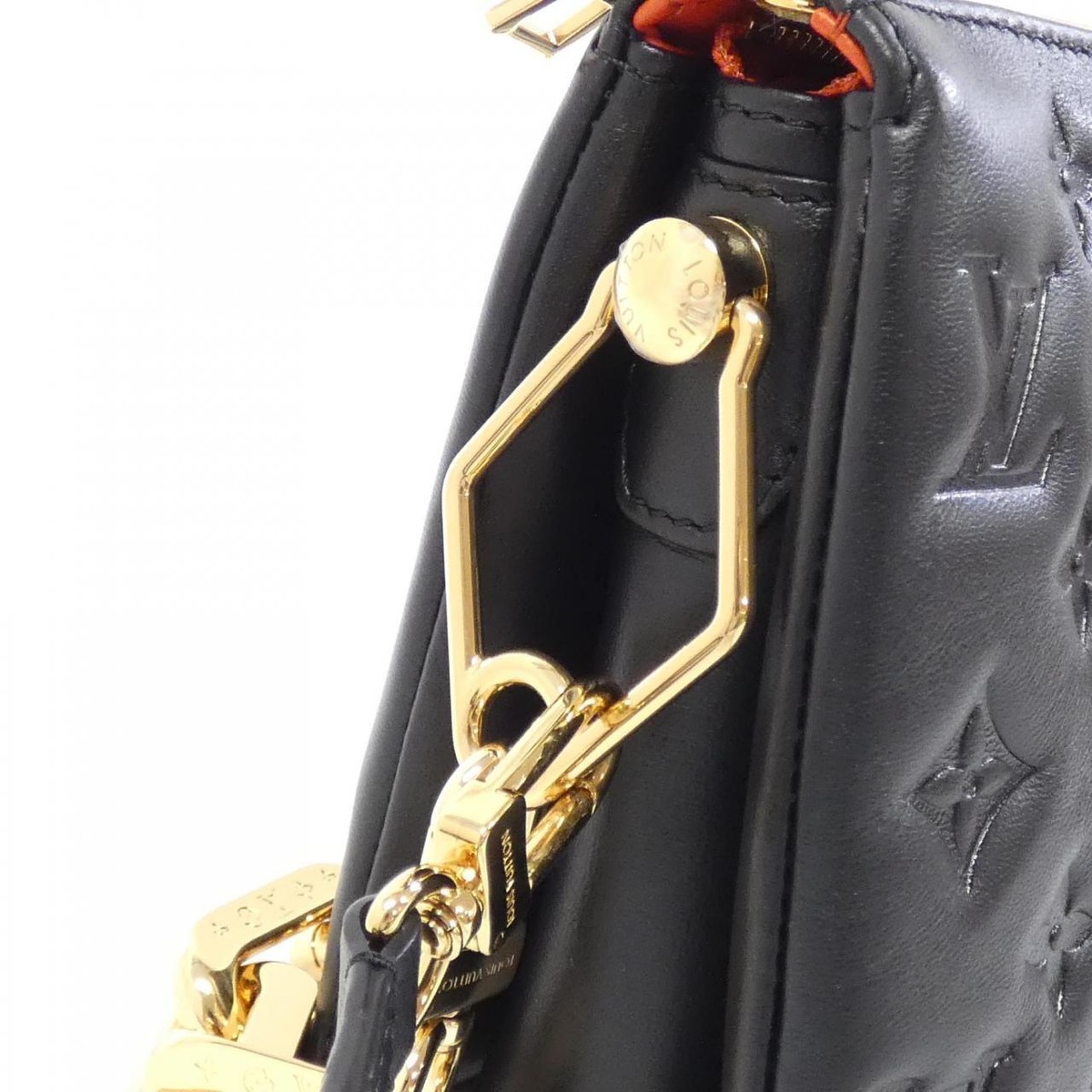 Authentic LOUIS VUITTON Cousin BB M21259 Shoulder bag #246 Authentic LOUIS VUITTON Cousin BB M21259 Shoulder bag #246