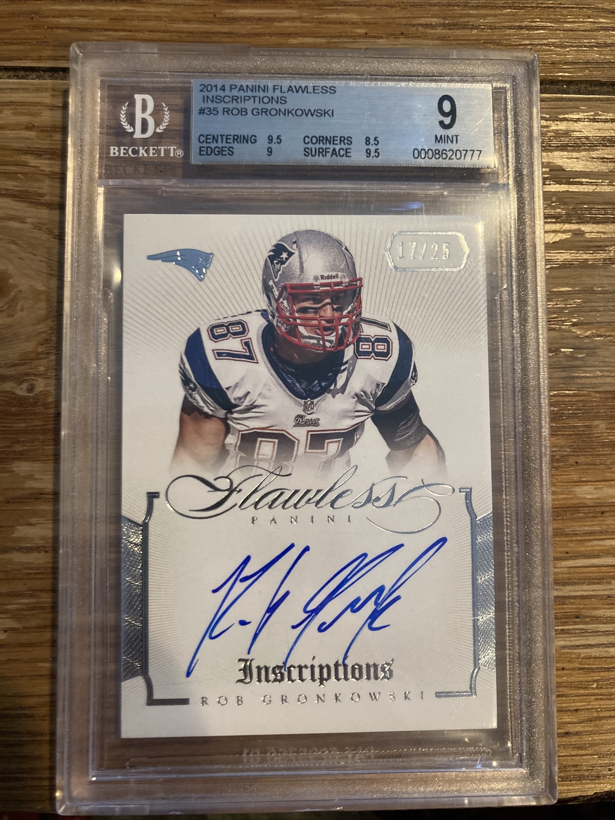 Rob Gronkowski Panini Flawless Inscriptions autograph #35 17/25 Graded ...