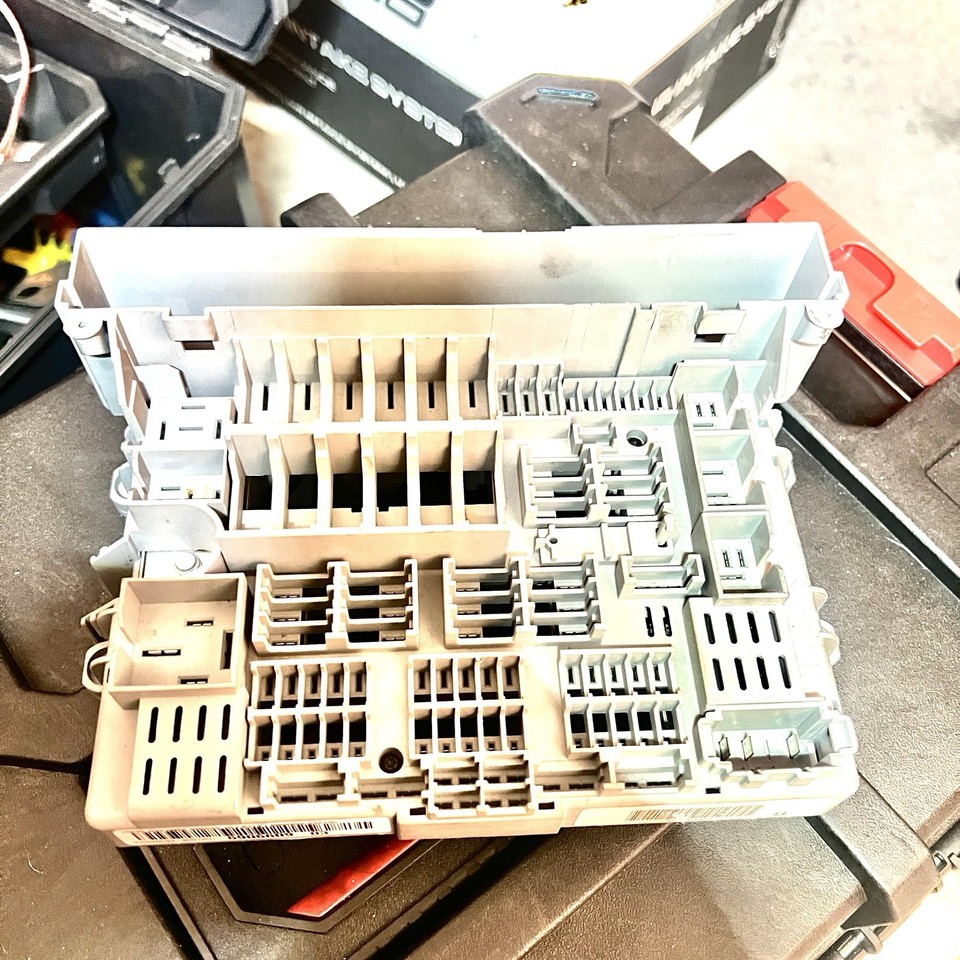 Genuine BMW Power Distribution Box, Front - 61146978271 - E90,E92,E93 ...