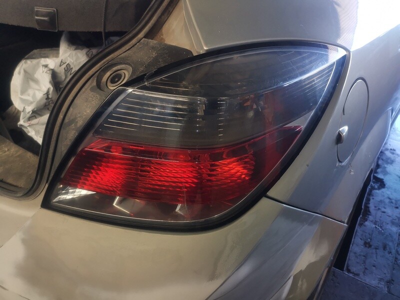 faro posteriore destro OPEL ASTRA GTC COSMO 2004 956111 | eBay