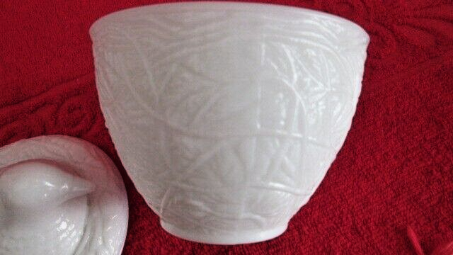 Vintage Avon White Milk Glass Hen Chicken On Nest Candy Trinket Covered ...