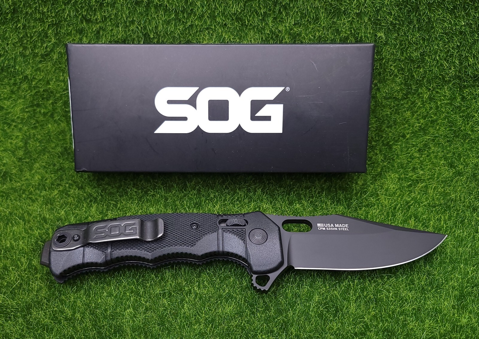 SOG Seal XR 3.9" Folding Knife Clip Point, Black GRN S35VN Stainless 12 ...