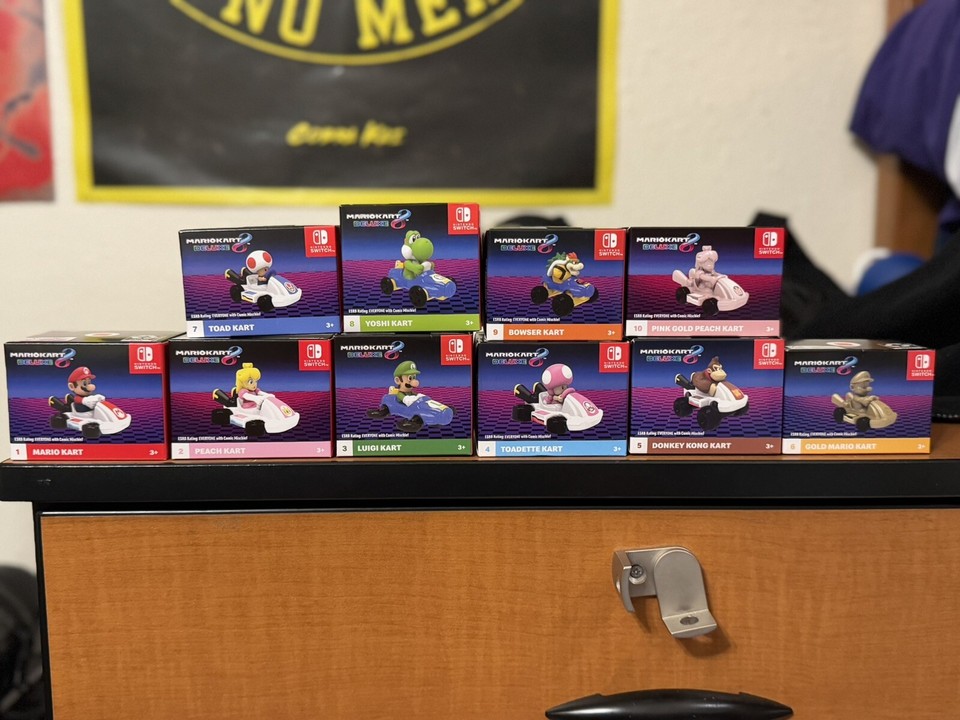Mario Kart 8 Deluxe Toad Kart - Nintendo Switch McDonald’s 2024 Happy ...
