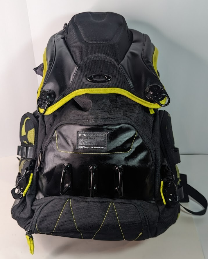 Oakley Tactical Field Gear Backpack 20-S1242-B Daypac… - Gem