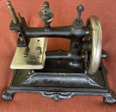 ANTIQUE MULLER #12 HAND CRANK SEWING MACHINE FROM GERMANY | eBay