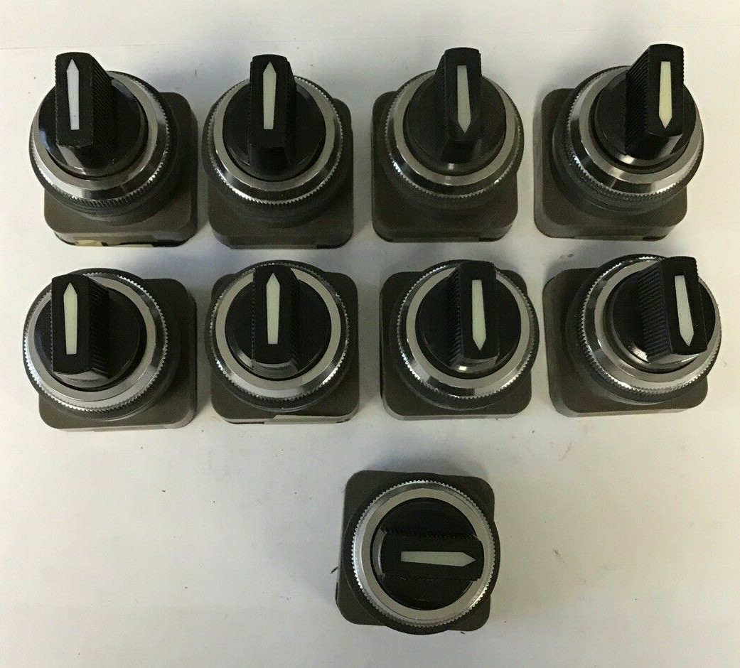 IDEC ASTN 5100B SELECTOR SWITCH***LOTOF9*** | eBay