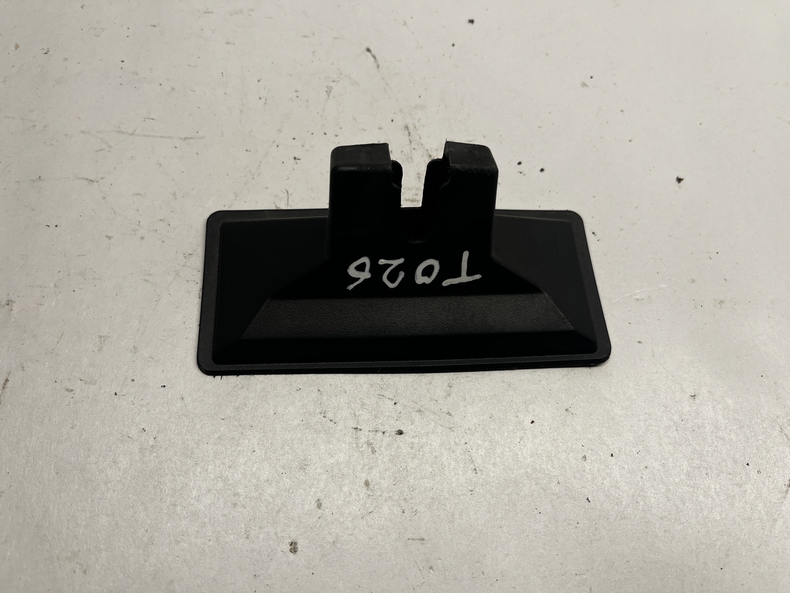 2015-2020 FORD MUSTANG Trunk Lock Trim DS73431F98DB | eBay