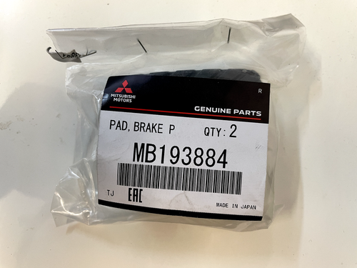 2 x Genuine Mitsubishi OEM Clutch Brake Pedal Rubbers for Lancer Evo 4 ...