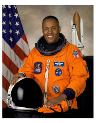 NASA Astronaut Alvin Drew 2007 Portrait 8x10 Photo On 8.5" x 11" | eBay