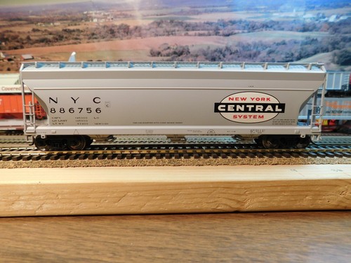 ATLAS RTR NEW YORK CENTRAL ACF 4650 3 BAY CENTERFLOW HOPPER NYC 886756 ...