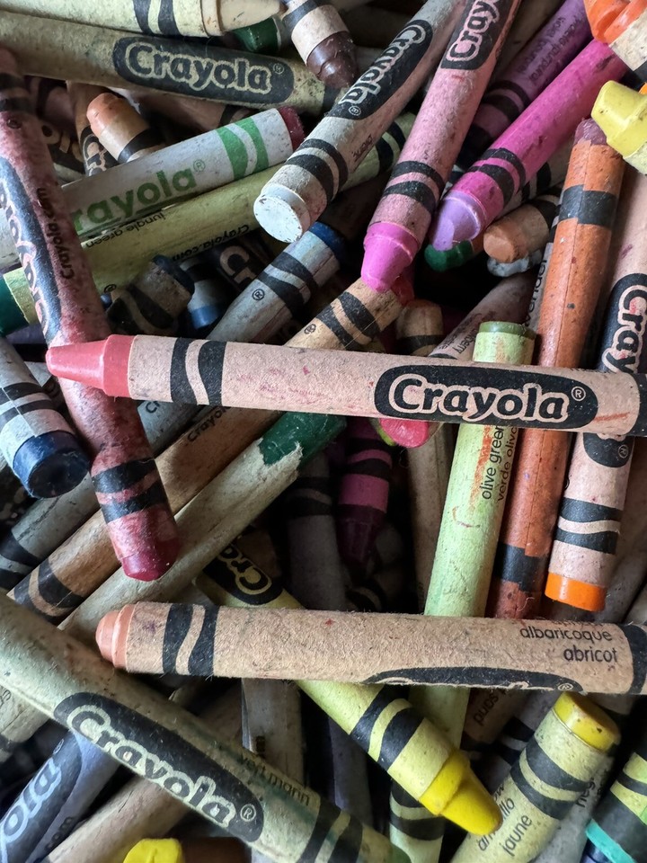Lot of Crayola Crayons Used 4 lbs. bulk Arts & Crafts | eBay