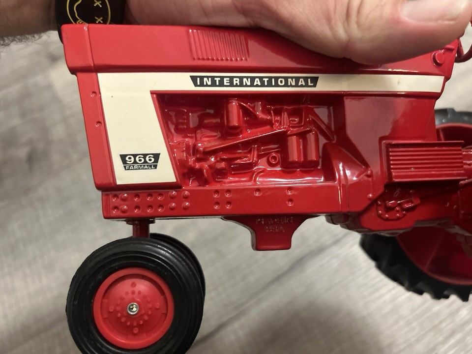 ERTL International 966 Farmall Hydro Wide Front Farm Tractor 1:16 Scale ...