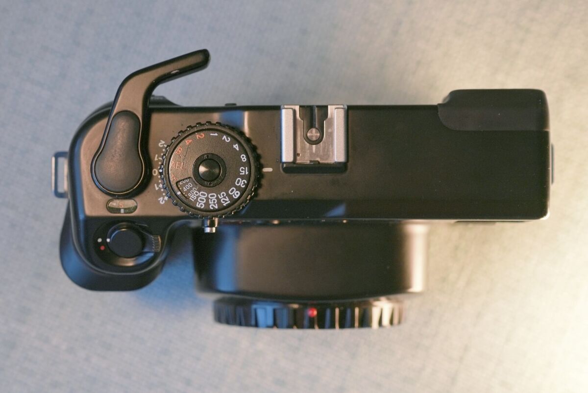 Mamiya 7 II Medium Format Rangefinder Film Camera - Black Mamiya 7 II Medium Format Rangefinder Film Camera - Black