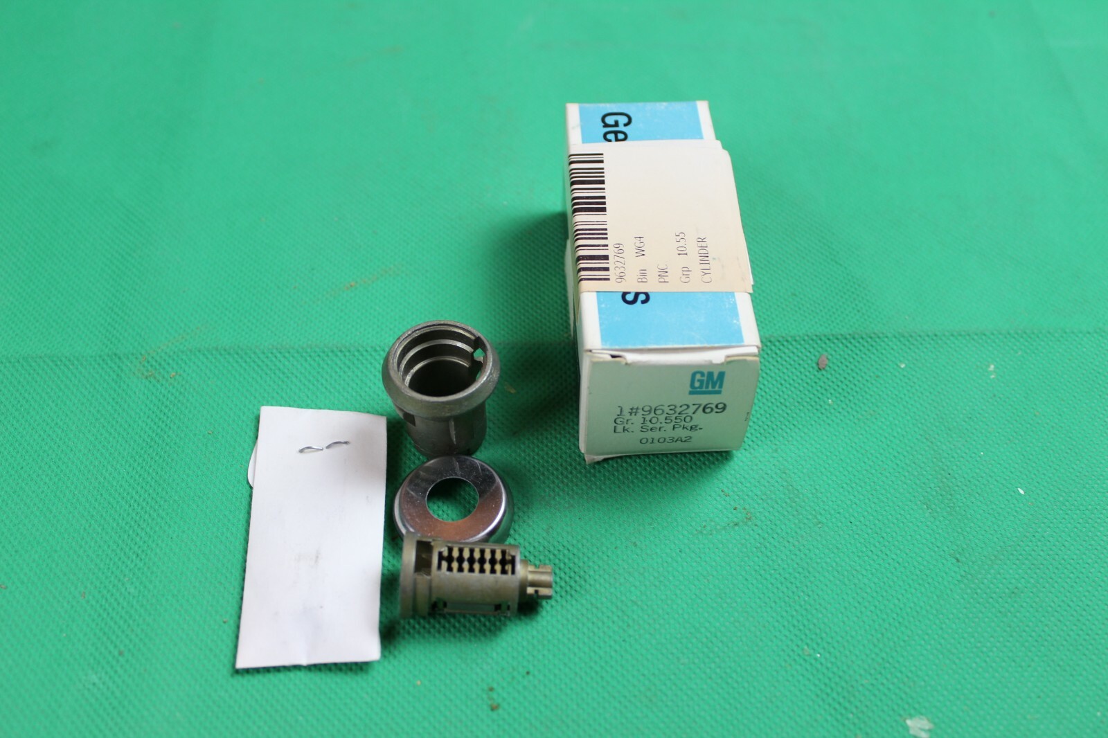 NEW NOS GENUINE GM 75-80 CHEVROLET FRONT DOOR LOCK CYLINDER KIT UNCODED ...