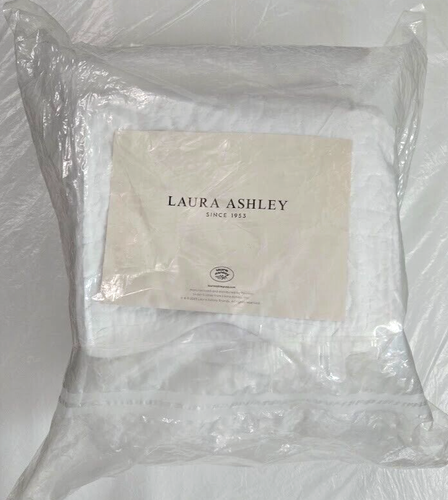 Laura Ashley Daybed & Matching 2-Shams & Pillow Cove Set Solid Trellis ...