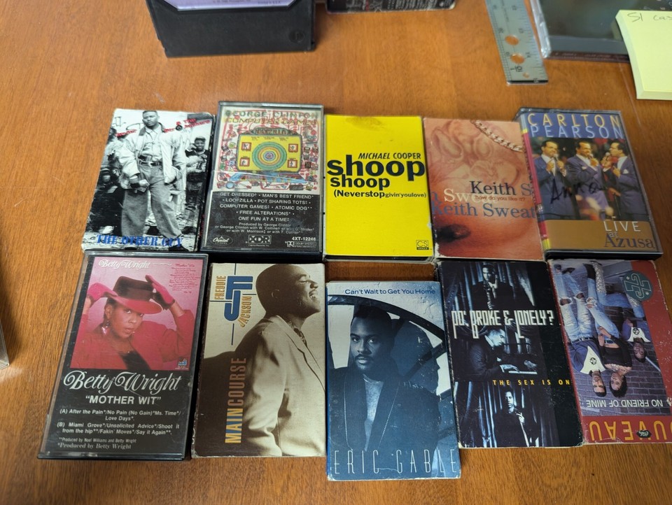 50 cassettes R&B Soul Rap Hip Hop cassingles Ice Cube Bone Thugs Shabba ...