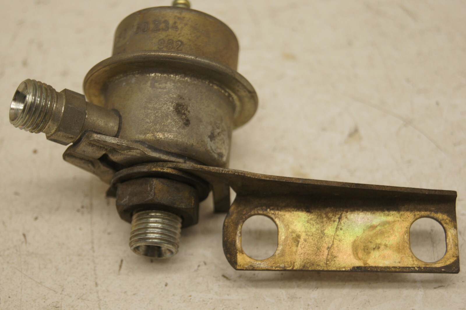 1994 Jaguar XJS Convertible - Fuel Pressure Control Valve 0280160234 ...