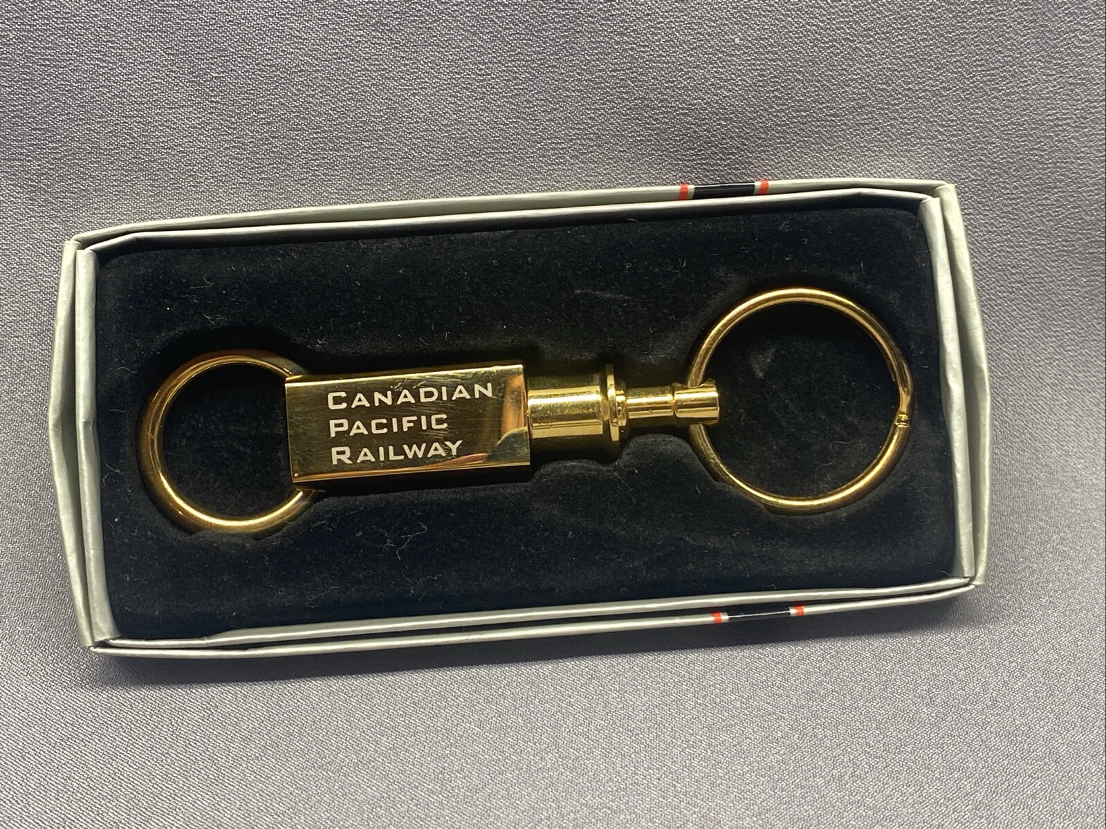 Vintage Canadian Pacific Railway Railroad Gold Tone T… - Gem