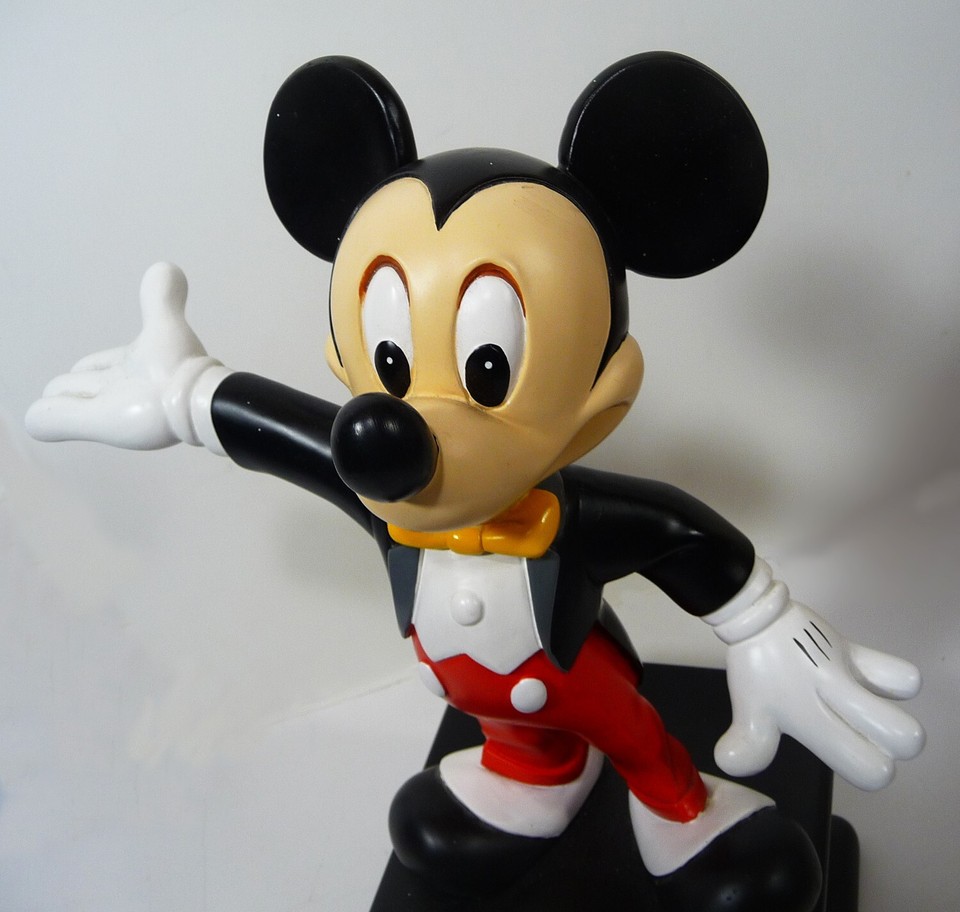 Walt Disney MICKEY MOUSE STATUE Sales EMPLOYEE SERVICE AWARD (2008) | eBay