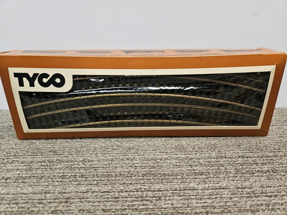 Vtg 1972 Tyco Train Set ( Shifter Action Freight Set) In Excellent ...