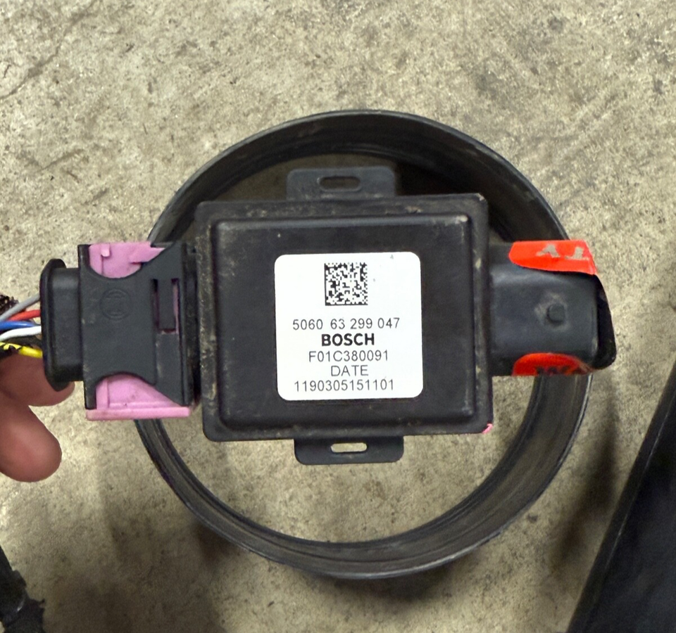 Emission Reduction Fluid Tank Reservoir 22902615- 2015 Chevy | eBay