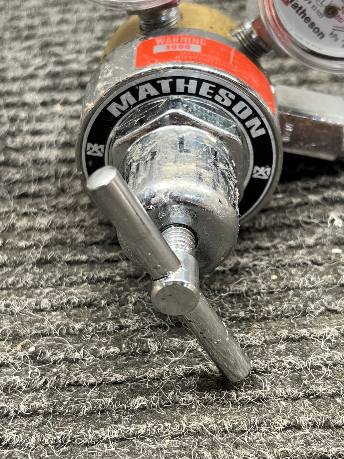 USED MATHESON MODEL 3320 GAS REGULATOR, 170 FITTING, with 2 GAUGES | eBay