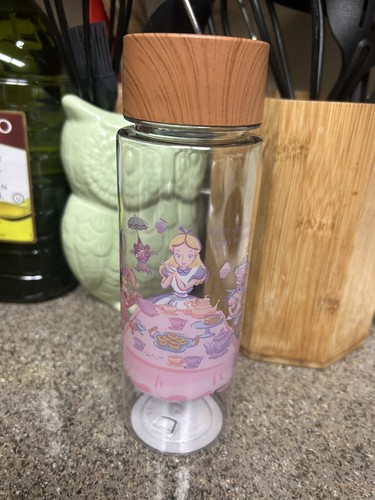 Alice in Wonderland Drinking Bottle 500ml Disneyland Disneyworld ...