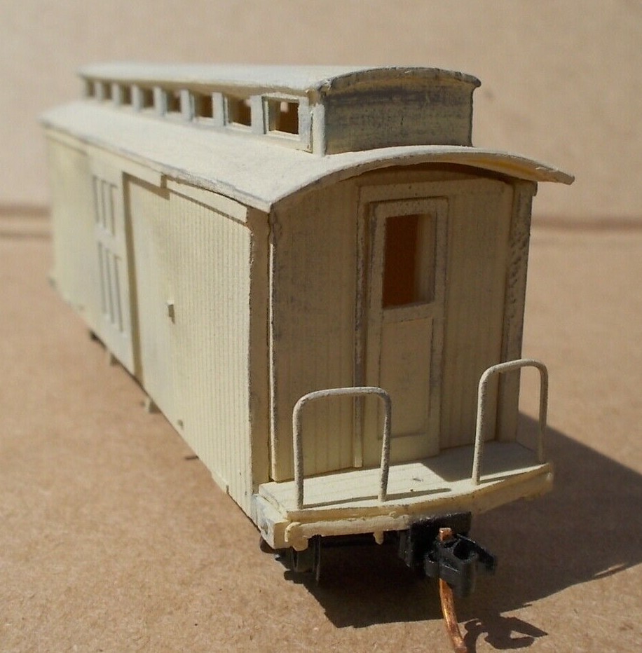 HOn30 B&B/SRRR Boxcar A with Clearstory roof Craftsman Kit Railway ...