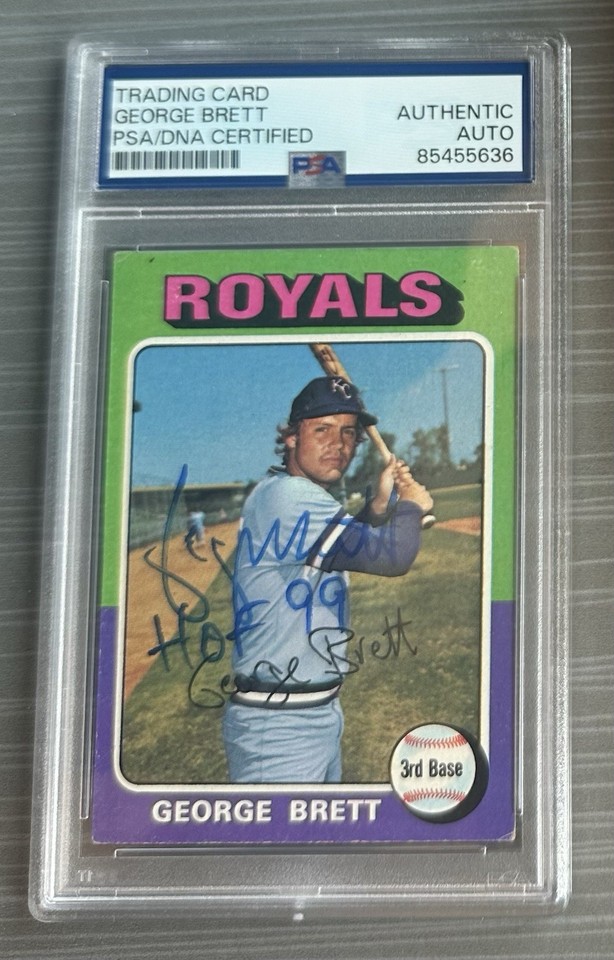 1975 TOPPS George Brett - Signed Rookie Card #228 - Auto- PSA + HOF ...