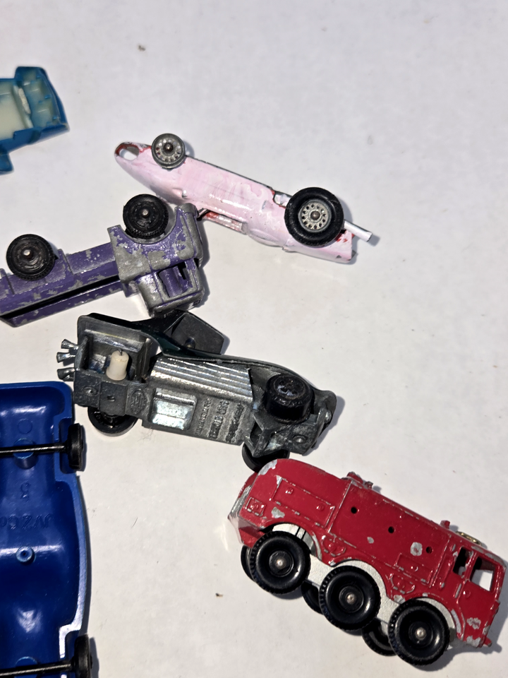 VINTAGE REDLINE JHONNY LIGHTING MATCHBOX CAR COLLECTOR CASE JUNKYARD ...