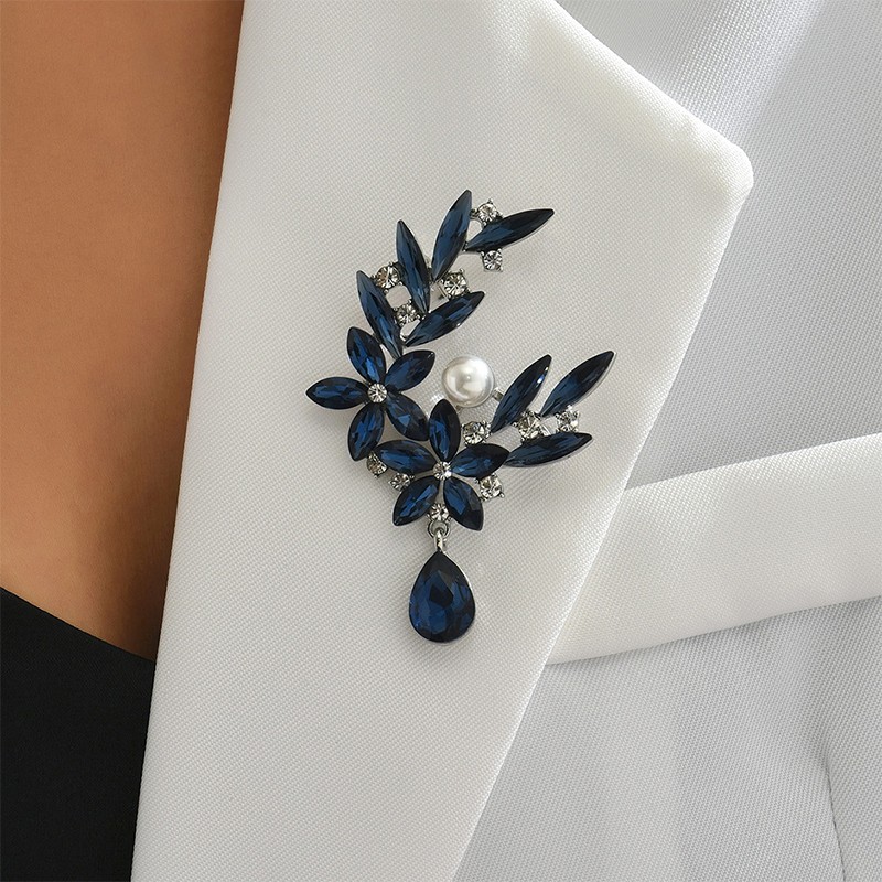 Luxury Elegant Women Girls Rhineston Glass Flower Drop Brooches Pins ...