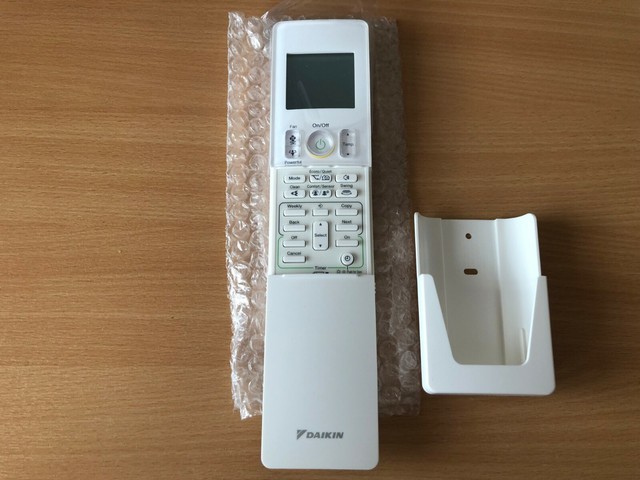 Daikin ARC466A33 Infrared Controller With Batteries. for sale online | eBay