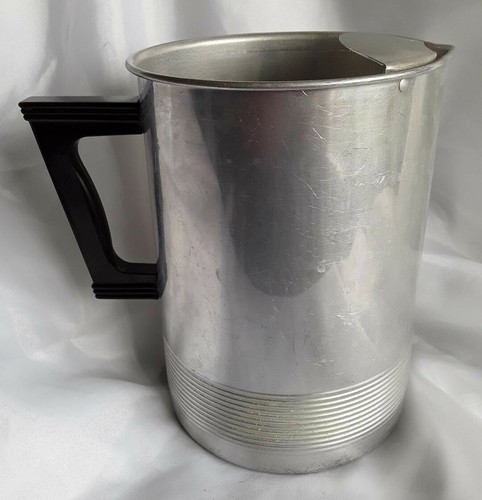 Vintage Mid-Century Aluminum Water Pitcher Bakelite handle with ice ...