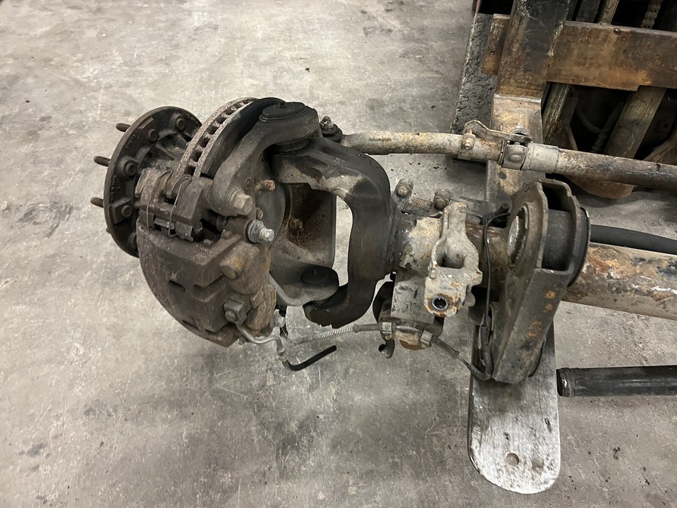 2008-2010 Ford F-450 F-550 2WD Front Axle Assembly | Genuine OEM