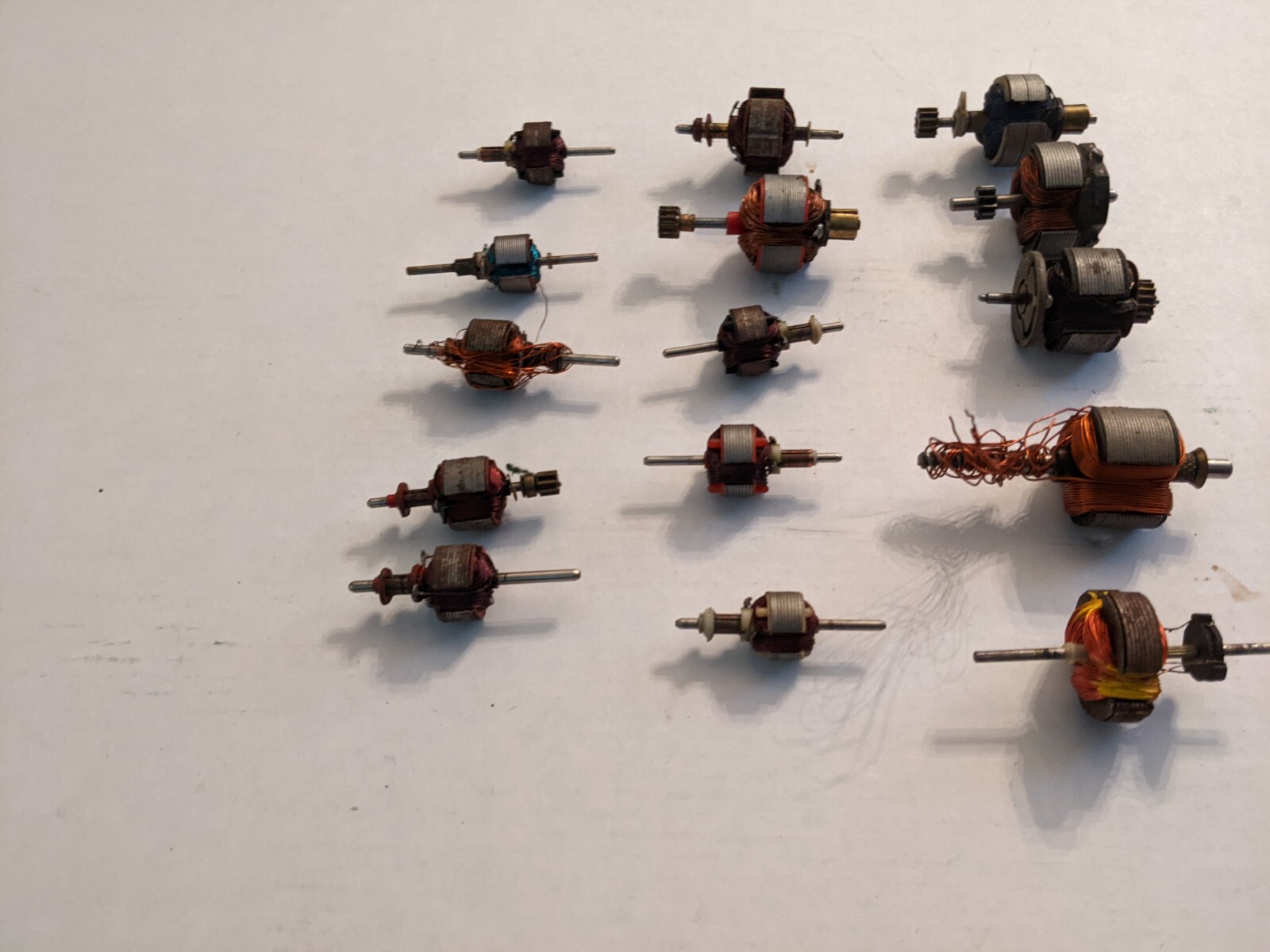 Lionel Train MOTOR ARMATURE ASSEMBLY Lot Of 15. Unknown Units. Untested ...