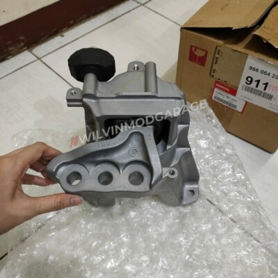 2016-2021 Honda Civic Engine Mount | 50820TBCA04 | Genuine OEM | Steel ...