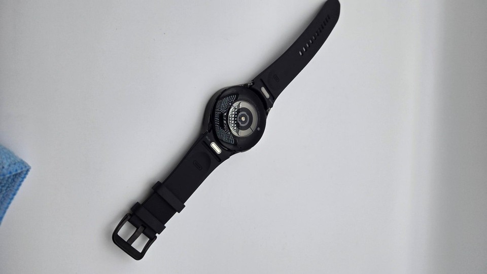 Samsung Galaxy Watch 6 Classic 47mm Bluetooth Smartwatch, Rotating ...