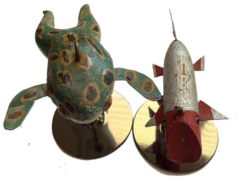 Vintage Folk Art Primitive Fish Fishing FROG Decoy Lure Wood Spear Ice ...