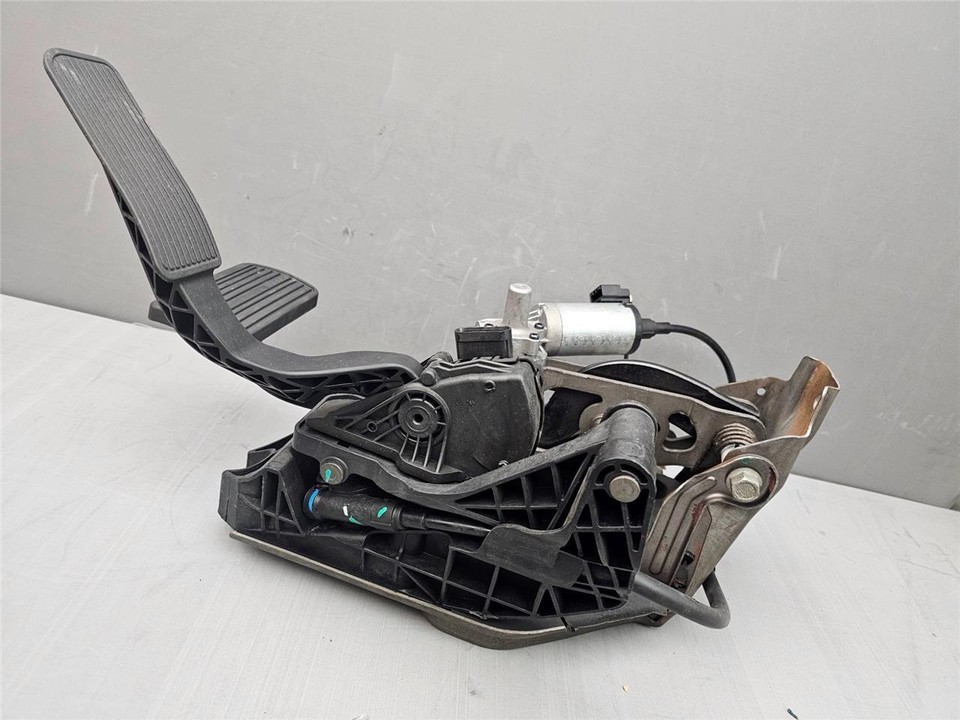 Chevrolet GMC Adjustable Accelerator Gas Brake Pedal Box Assembly ...