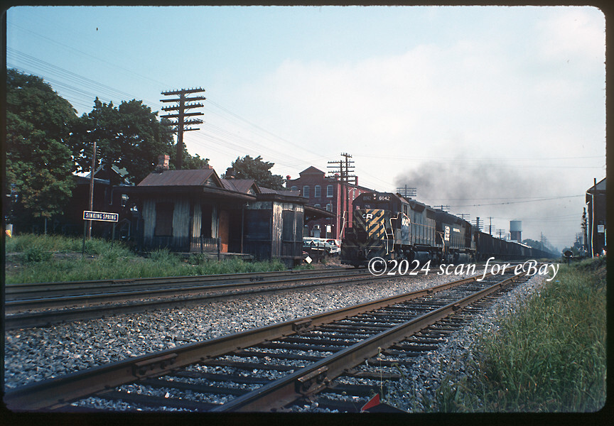 Early Conrail CNJ Jersey Central SD35 Action Sinking Spring Original ...