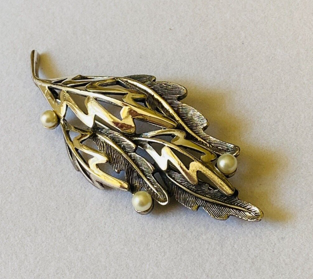 Vintage TORTOLANI Silver Tone Leaves Faux Pearls Brooch Pin 3 1/4" | eBay