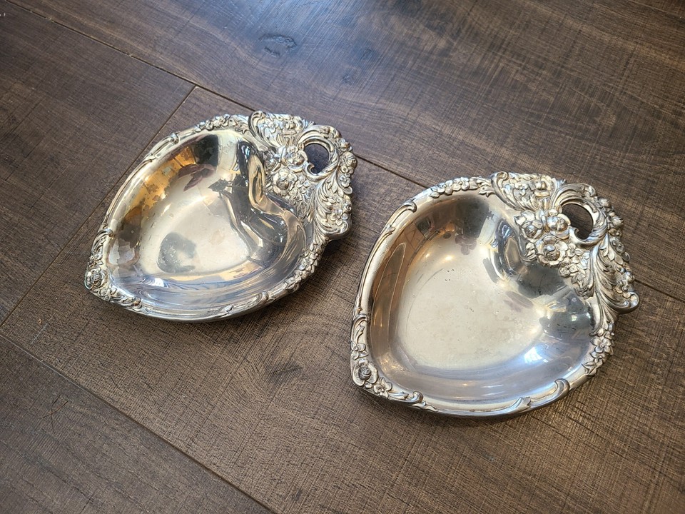Leonard Silverplate Heart And Rose Trinket Tray Pair Japan Coquette ...