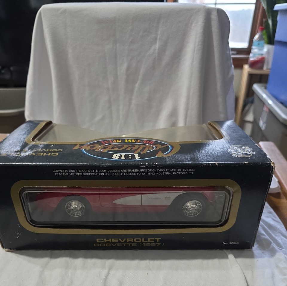1957 Red Chevrolet Corvette Die-Cast Metal Car 1:18 Scale 92018 Chevy ...