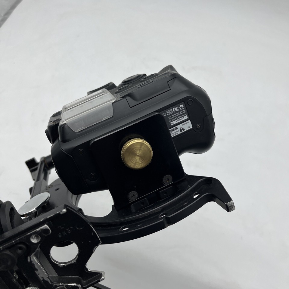 Fujifilm FinePix Series S3 Pro 12.9 MP Digital SLR Camera Black Body ...