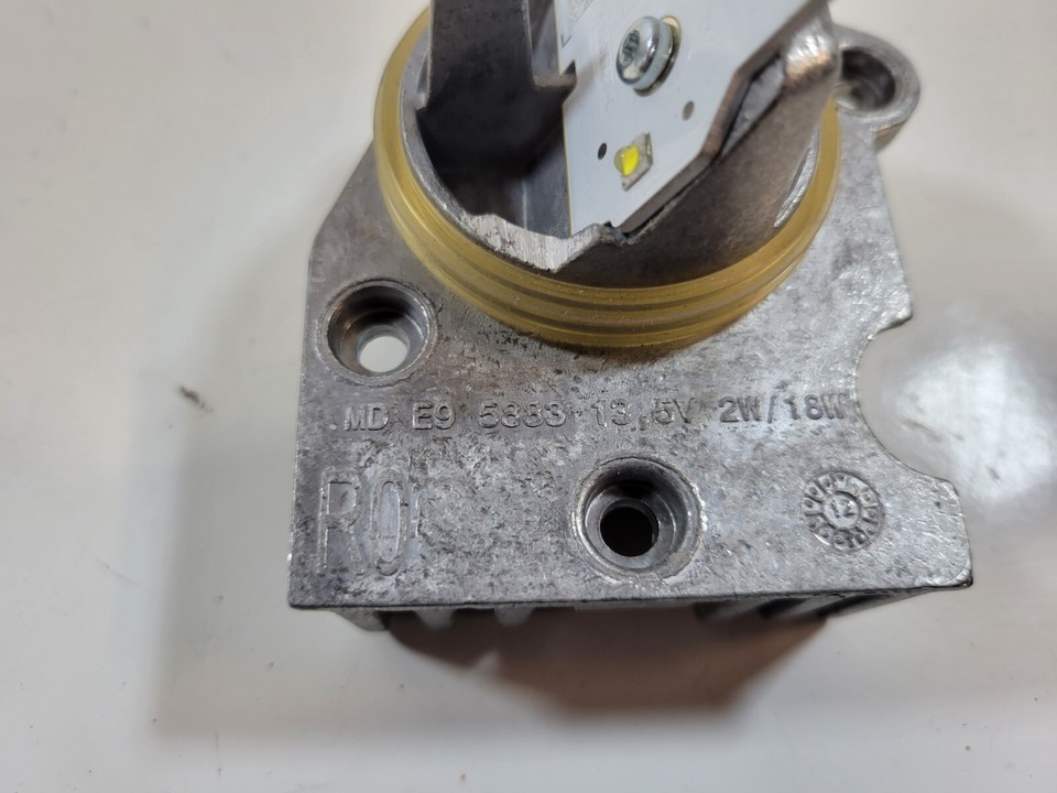 BMW X1 E84 LED Daytime Running Light Module Lamp Bulb MD E9 5882 LCI ...