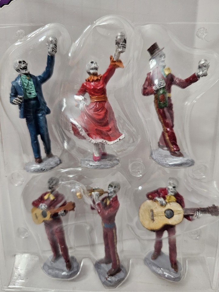 (9) Lemax Spooky Town Halloween - Skeleton Drunk, Day of the Dead ...
