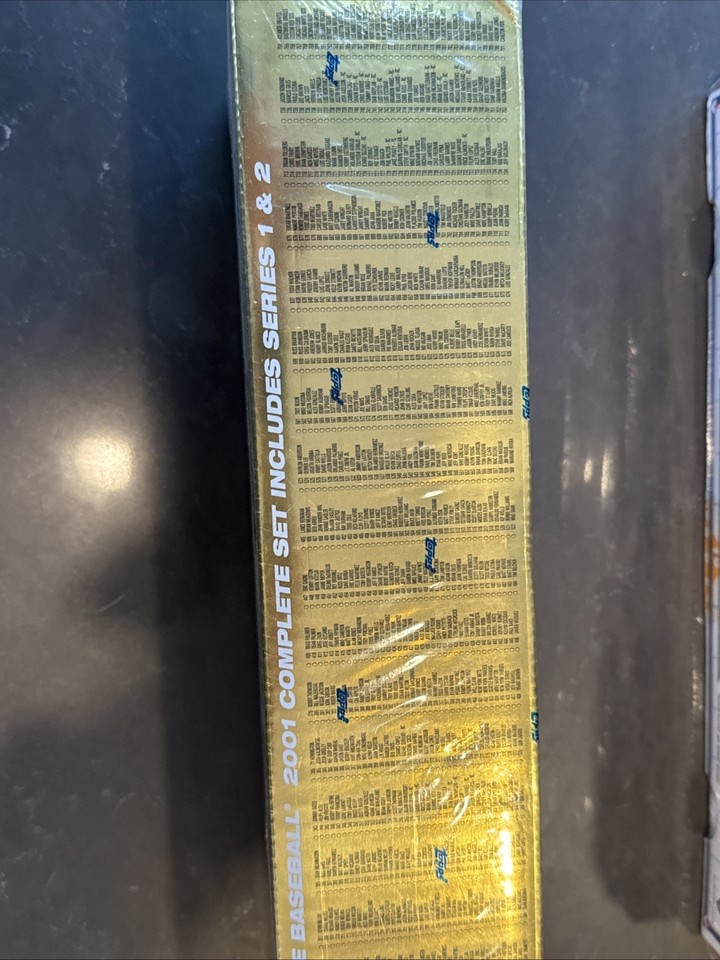 2001 TOPPS BASEBALL COMPLETE FACTORY SEALED GOLD BOX SET - ICHIRO RC ...