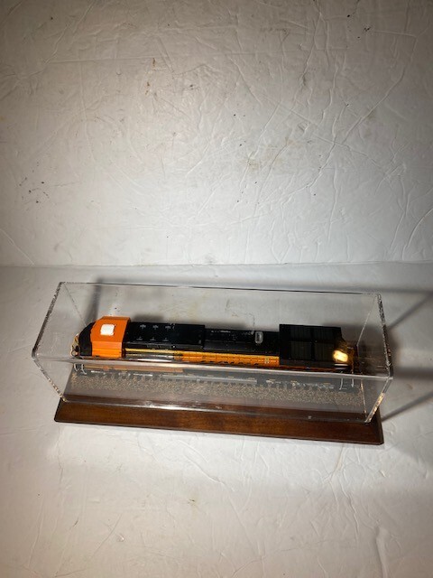 BNSF 5600 locomotive HO scale 2010 EMPLOYEE AWARD cover Mainline Models ...
