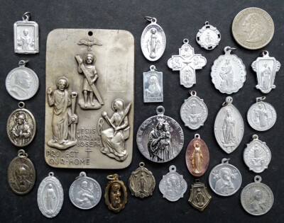 Medals - Antique Catholic Religious Holy Medal Saint